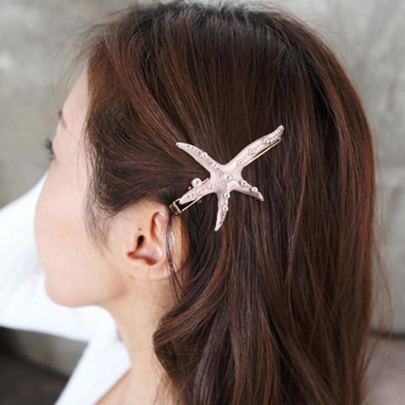 ・素材: 合金・モチーフ: 蝶・加工方法: 電鍍・ヘアクリップの種類: くちばしクリップ・カラー展開: 貝殻ブルー系、貝殻パープル系、貝殻イエロー系、ヒトデピンク、ヒトデグリーン、ヒトデパープル、ライトピンク、ピンク・流行要素: 五芒星、形...