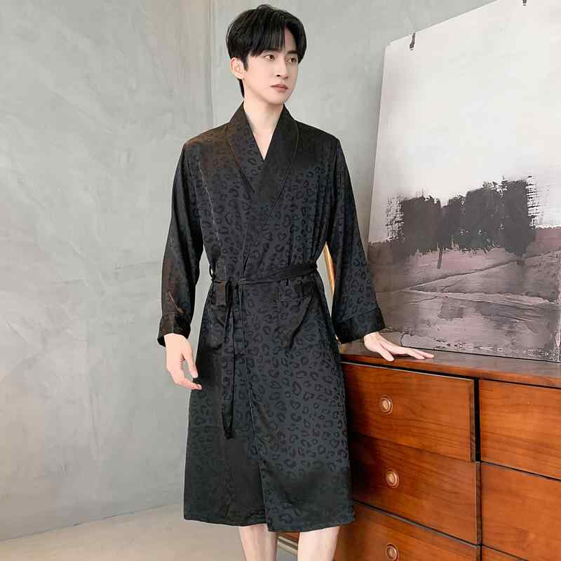 ・カテゴリ: パジャマ・素材: サテン・デザイン: ジャカード・主な素材: ポリエステル 95-100%・生地厚: 極薄・ネックライン: Vネック・袖丈: 長袖・機能: リラックス、通気性、睡眠時、バスローブ、ホームウェア、涼しさ、快適、外...