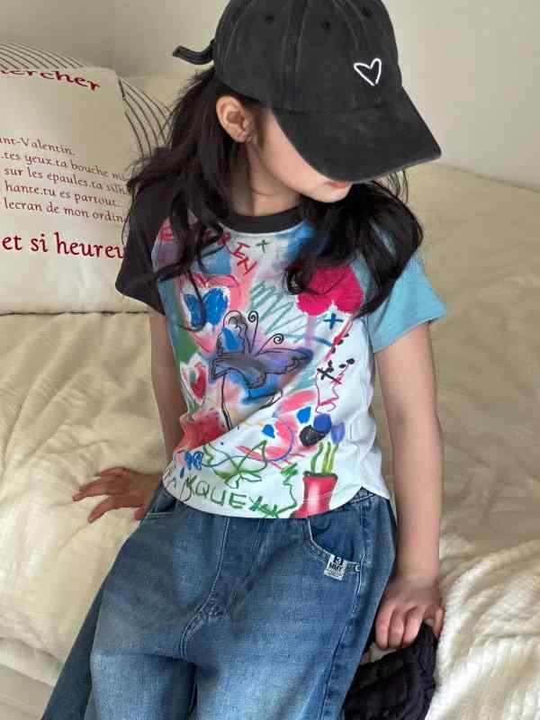 ・カテゴリ: 子供用Tシャツ・性別: 女性・スタイル: 韓国風・主な素材: 綿92%・ネックライン: クルーネック・袖丈: 半袖・柄: カートゥーン、アルファベット、花柄、抽象・カラー: ライトブルー・サイズ展開: 120cm、130cm、...