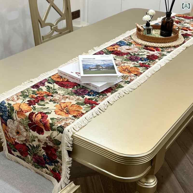 ・カテゴリ: 卓上ランナー・スタイル: アメリカン・主な素材: 綿・柄: 花・草・葉・カラー展開: ベージュ、グリーン、レッド、イエロー、ブルー・サイズ展開: 30×120cm、30×140cm、30×160cm、30×180cm、30×2...