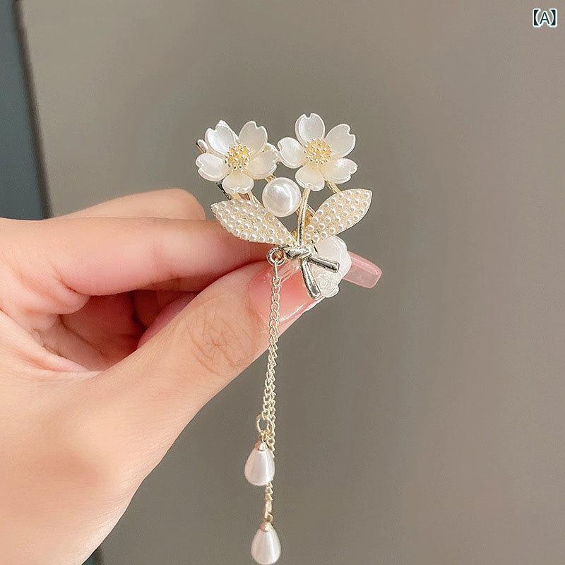 ・カテゴリ: ヘアアクセサリー・スタイル: 古風・柄: 花・装飾: パール・種類: サイドクリップ・素材: 亜鉛合金・対象: 女性