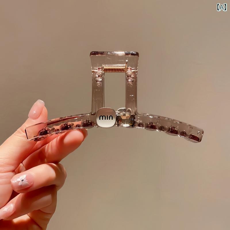 ・カテゴリ: ヘアアクセサリー・タイプ: クロークリップ・カラー展開: 茶色M字、黒M字、透明M字・スタイル: 清新スイート・デザイン: ライン、ジオメトリック