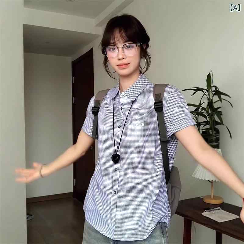 ・カテゴリ: シャツ・スタイル: カジュアル、韓国風・主な素材: ポリエステル・ネックライン: POLO襟・袖丈: 半袖・袖型: レギュラースリーブ・シルエット: ルーズフィット・着丈: ミディアム丈（50cm超65cm以下）・前立て: シ...