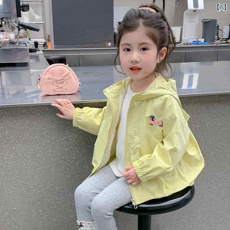 ・対象性別: 女・対象年齢: 中小童(3~8歳、100~140cm)・ネックライン: 折り襟・スタイル: 韓国風・柄: 無地・厚み: 普通・生地加工: 柔軟処理・フード: フード付き・デザイン: 可愛い・袖丈: 長袖・安全基準: B類・裏地...