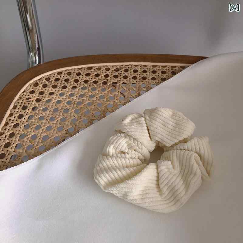 ・カテゴリ: ヘアアクセサリー・素材: プラスチック、樹脂・加工技術: 手動・カラー展開: アイボリー（コーデュロイ）、キャラメル（コーデュロイ）、カーキ（コーデュロイ）・スタイル: 韓国風・デザイン: 高弾力・スタイル分類: 爽やか、フェミニン