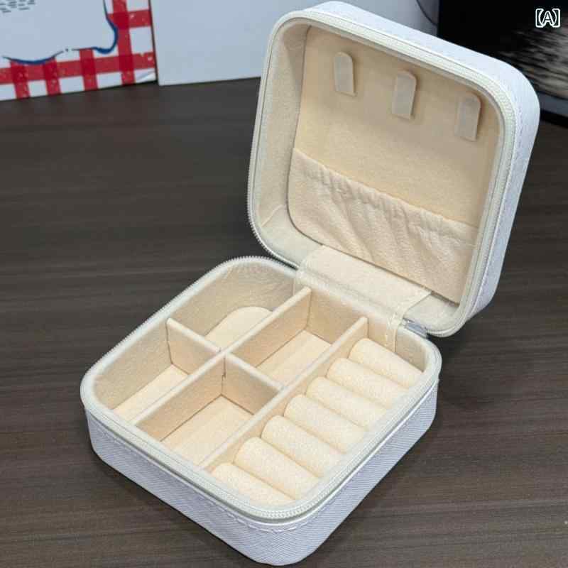 ・主な素材: 皮革・仕様: 収納ボックス・用途: 宝飾品収納・柄: 方形十字柄・カラー展開: ガーリーピンク、ブラック、赤、オフホワイト、スカイブルー、ダークブルー、ローズレッド、海ブルー、シャンパンピンク、ライトピンク、ダークグレー、ダー...