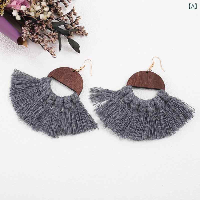 ・カテゴリ: 耳飾り・主な素材: 綿糸・スタイル: 欧米風・対象: レディース・デザイン要素: フリンジ