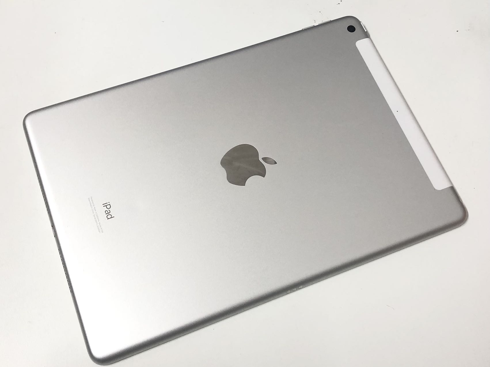 【中古A】SIMフリー iPad (第7世代) Wi-Fi+Cellularモデル 128GB　 MW6F2J/A シルバー 【コンディションA:程度が良い・良好】 iPad (第7世代) Wi-Fi+Cellularモデル 128GB　 ...