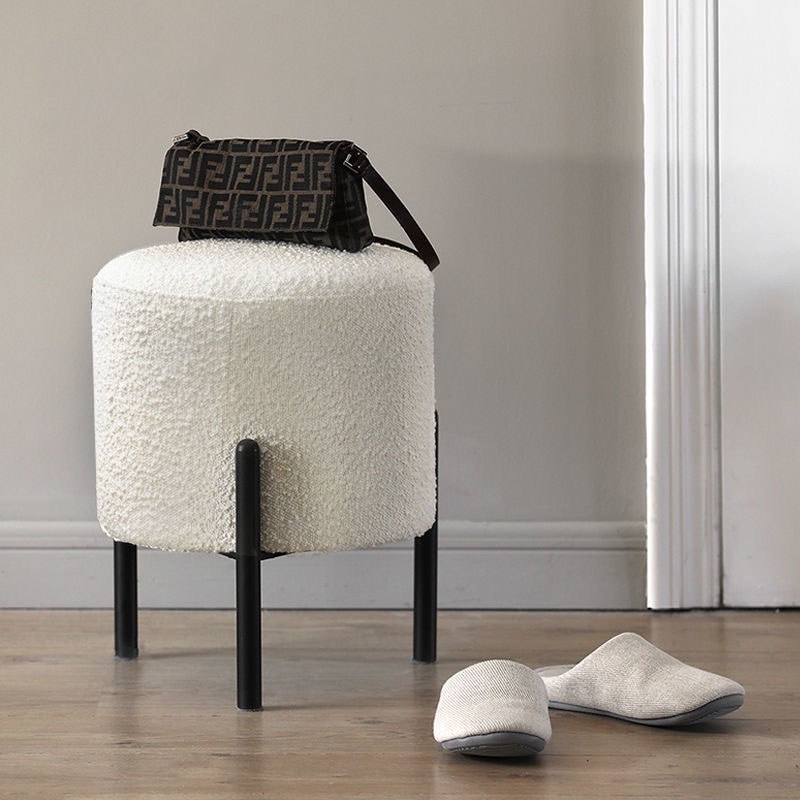 サイズ ＜商品サイズ＞幅35×奥行35×高さ40cm座面高40cm素材 座面部材：合板クッション材:ウレタン 張地：ポリエステル100%表面加工：粉体塗装カラー ホワイトグレーブラック仕様 重量：3.1kg耐荷重：100kg備考 配送致しま...