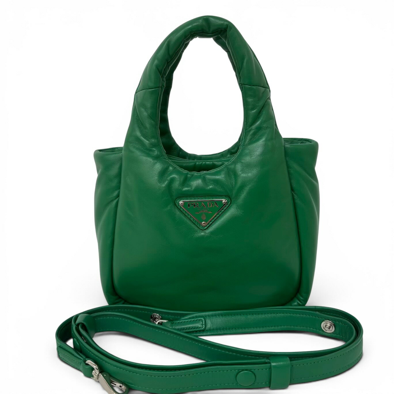 【商品詳細】 ブランド名：PRADA プラダ 商品名：パテッド ナッパトライアングル スモール 2WAY ハンドバッグ／ショルダーバッグ ライン：トライアングル 型番：180 製造番号：- 対象：レディース カラー：グリーン 素材：ナッパレ...