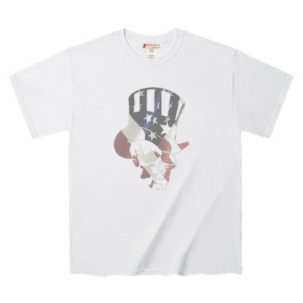 見覚えのあるスカルモチーフに星条旗が あしらわれています！あえて薄めにプリント することにより、さり気なさがプラスされ 大人な雰囲気が漂っています！薄手インナーと 一緒に秋口でも大活躍しそうです！ ●S ：身丈 71 身幅 46 裄丈 41...