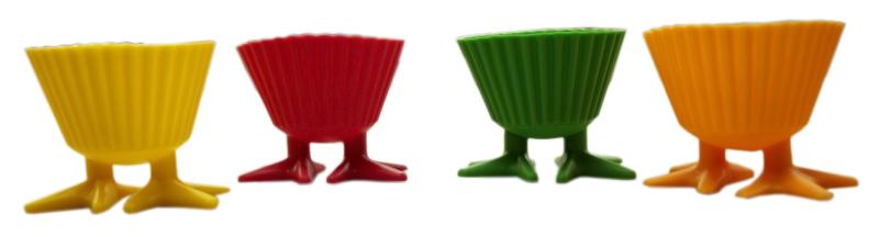 ユーロキッチン 足付きシリコンひよこマフィンカップ (イエロー、ピンク、グリーン、オレンジ各一個セット) HSPT3478サイズ:約73×70×60mm重量:約24g×4材質:シリコン