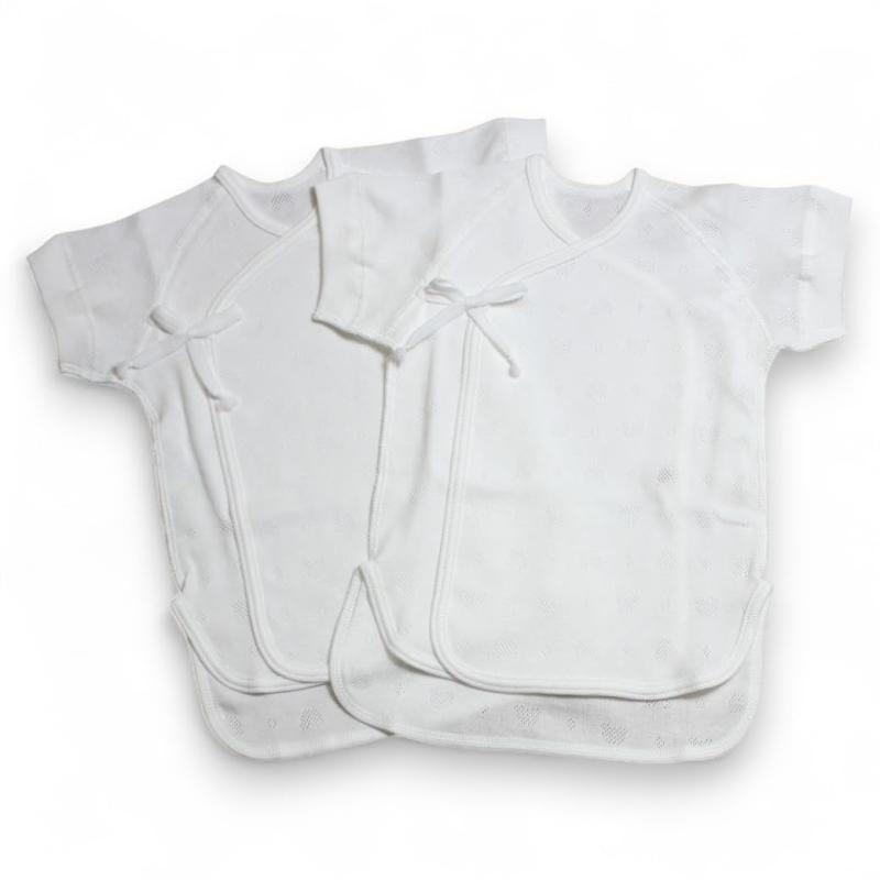 [ベイビーハーツ] 短肌着 お試し 2枚セット 春夏～通年素材厳選素材＆デザインでふわふわ・のびのび気持ちイイ綿100％短肌着です赤ちゃんの肌は、とてもデリケート 厳選した素材赤ちゃんの動きを妨げないデザインで赤ちゃんの気持ちになって考えた...