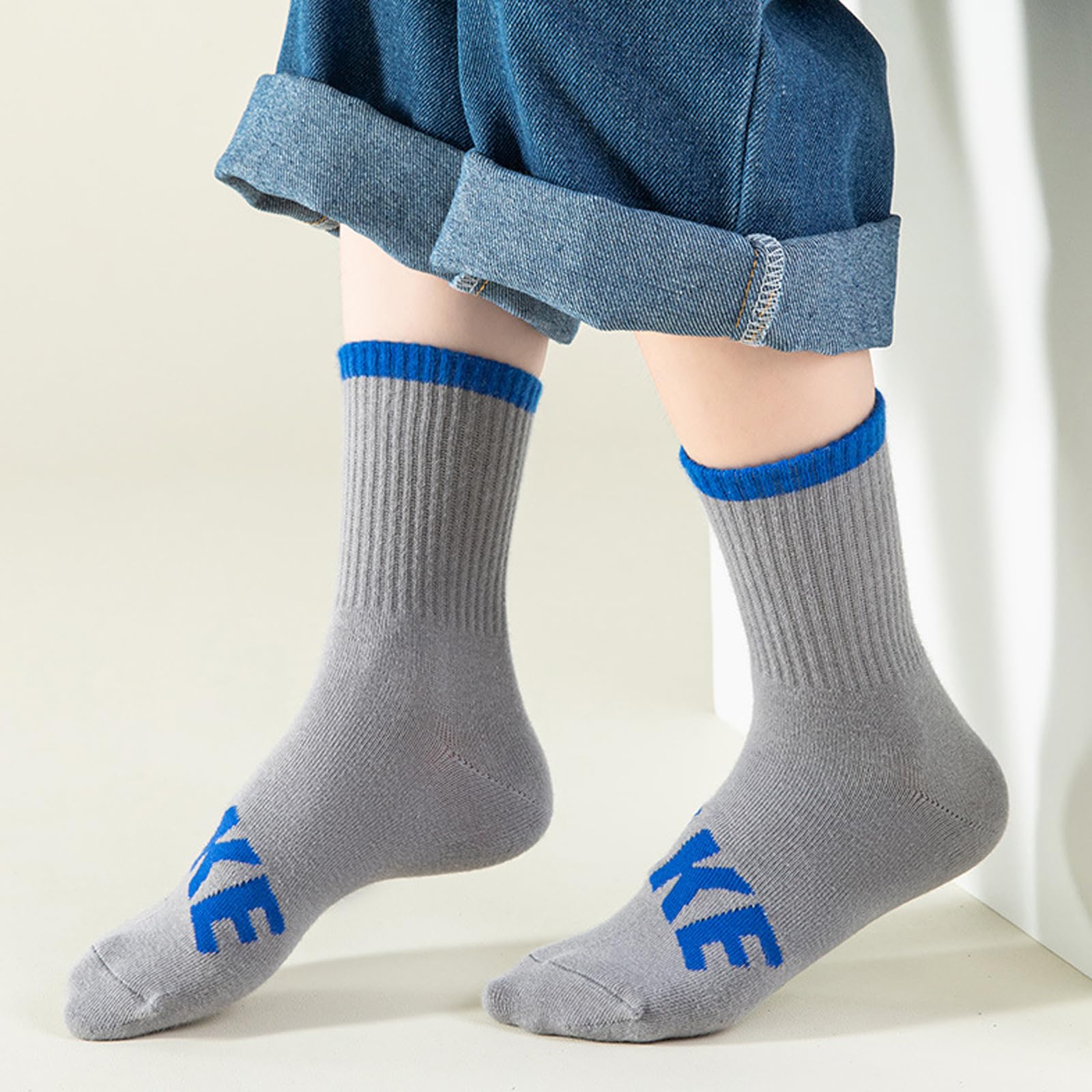 素材： 綿素材を使用しており、 肌触り柔らかく、通気吸湿で防菌防臭、子供の足を保護している。。サイズ：M お勧め足の長さ14.0cm-16.0cm/お勧め年齢約3-5歳、L お勧め足の長さ17.0cm-19.0cm/お勧め年齢約6-8歳、X...