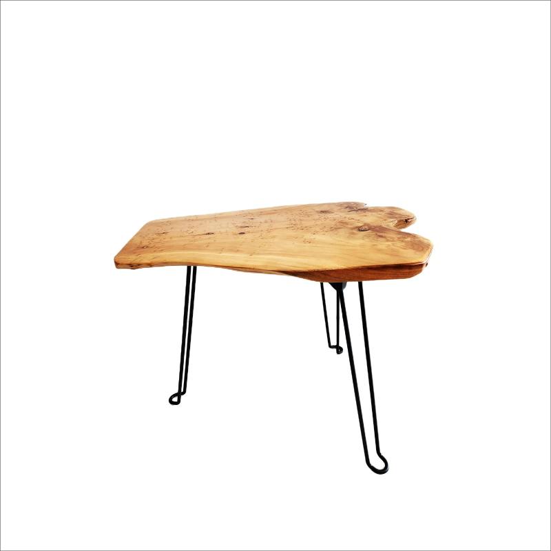 [PJ Coll]ナチュラルエッジ折りたたみテーブル、ナチュラルスギテーブル、折りたたみテーブル脚、軽量テーブル、独特、工具組立なし【個性】ライブエッジテーブルは、中国福建省の小さな家族経営の農場から厳選されたモミの木から作られています。 ...