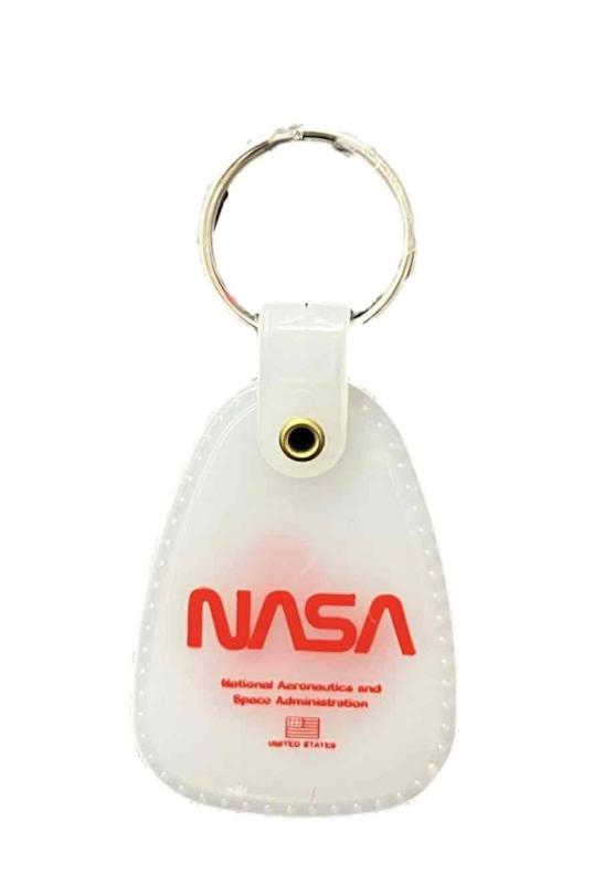 [UNITE　ENTERPRISE] NASA WESTERN SADDLE KEY RING キーホルダー キーリング 蓄光 [並行輸入品]生産地：USAサイズ：H80×W36mm