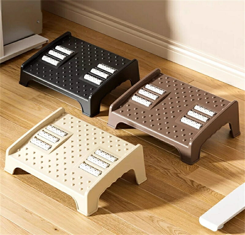 【商品コード】:y558027 【素材】：PP 【カラー】：ブラック、コーヒー、ベージュ 【ガイド】 ※自宅でも職場でも、フットスツールを使用すると、素晴らしいリラックス体験。 ※良い姿勢：足に適切な支えを与え、姿勢を正し、美しい姿勢を高め...