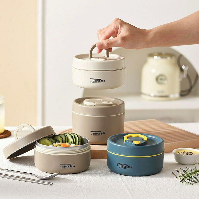 1.内部は高品質の食品グレードのステンレススチール製で、錆びず、BPAフリーです。味やにおいが残らないので、繰り返し使えます。外装と間仕切りは食品グレードの安全なPP製です。エッジ部分が円滑なアークデザインしており、快適に使用でき、鋭くなく...