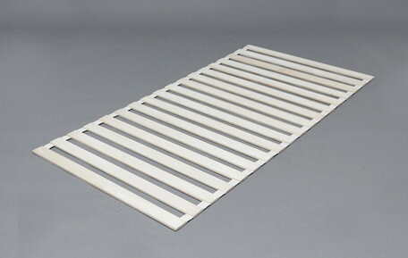 ●コンパクトに収納できる、ロールタイプのすのこベッドです。 ●布団の下に使用することで湿気を逃がし、布団をより快適にご使用頂ける商品です。 ●収納時サイズ（約）：1000×180×180mm ■サイズ： 【商品サイズ(約mm)】W1000×...