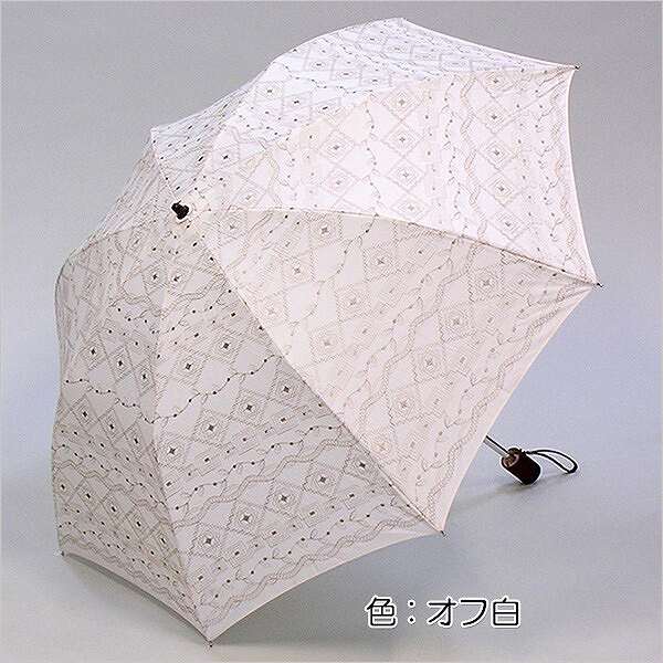 総柄の刺繍がとてもお洒落、天然素材を配合した生地は柔らかさがあり、暑い夏の日でも快適な日陰を作ります。 防水加工を施していますので、紫外線遮蔽率は濃色で約90%、淡色で約83% （反物での測定値） 傘生地の全体にデザイン刺繍による針穴が開い...
