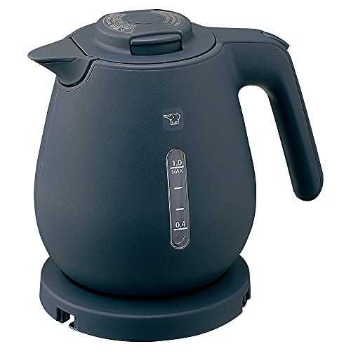 ◆商品名：象印マホービン 電気ケトル 1.0L ダークネイビー CK-DA10-AD「転倒湯もれ防止構造」「本体二重構造」「自動電源オフ」「空だき防止」「給湯ロックボタン」「蒸気セーブ構造」6つの安全設計を採用ロックボタンと連動して注ぎ口が...