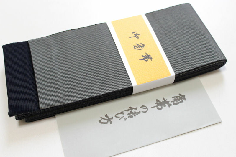 商品詳細 サイズ 　　巾　約10cm　　長さ　約3m95cm 素　材 　　綿50％　　ポリエステル50％　　 生産地 日本製品 商品説明 男性用　無地リバーシブル角帯です。 綿とポリエステル混ですので、とても締めやすく 裏表別の色ですので、...