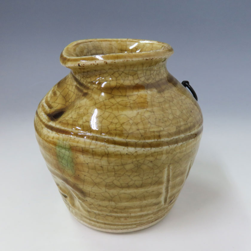 初心者 の方の練習 お稽古 向けから、本格的な 茶事 茶会 での お道具 まで、幅広く取り扱っております。 ホテル 料亭 旅館 等の業務用の茶道具の販売も承ります。 表千家 裏千家 武者小路千家 など流派によりお使いいただけるかどうかは お...