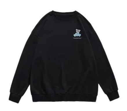 前面はシンプルなワンポイトデザインがほどこされているだけでありながら、背面には大きなバックプリントがありしっかりとした主張もあります。シンプルなだけでなくしっかりお洒落を求めるかたにおすすめのトレーナーです。「カラー」 ブラック ホワイト ...