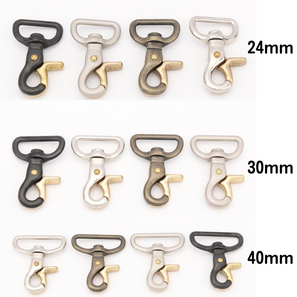 商品情報サイズ★内径幅：24mm外寸：59mm外幅：35mm重さ：36g★内径幅：30mm外寸：59mm外幅：39mm重さ：38g★内径幅：40mm外寸：59mm外幅：49mm重さ：40g材質亜鉛ダイキャスト+真鍮商品説明デザインとしてはオ...