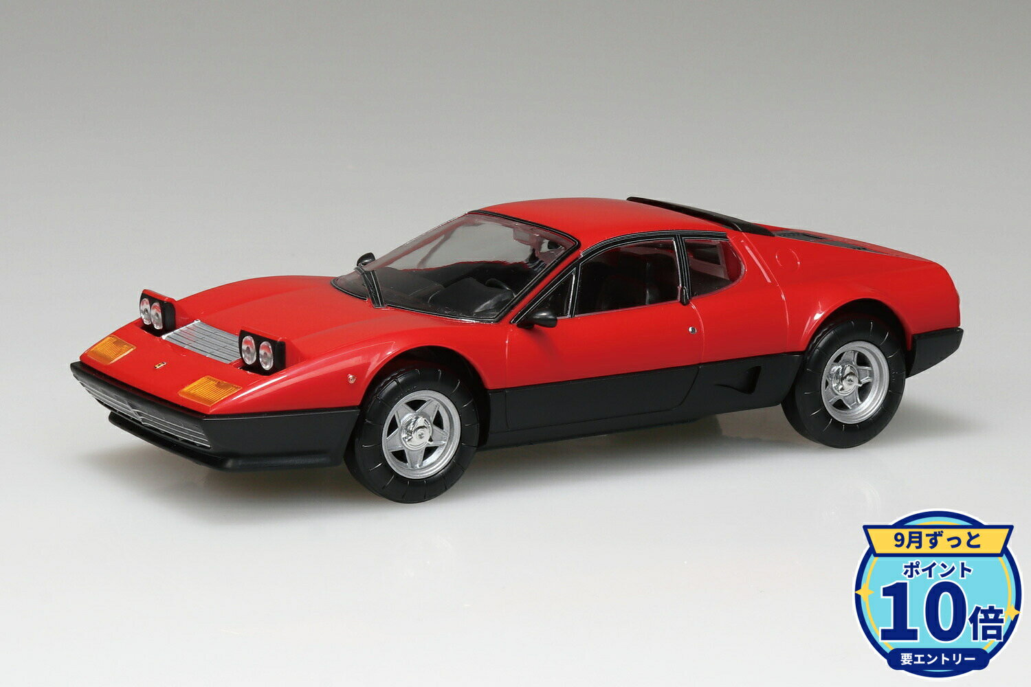 70年代を代表するフェラーリ 512 BBを、実車の3Dスキャンをもとに1/32スケールで再現。・パーツ点数47点・リトラクタブルヘッドライトは開閉状態を選択可能・15インチのスピンナー付き5スポークホイールを再現・特徴的なツートーンカラー...
