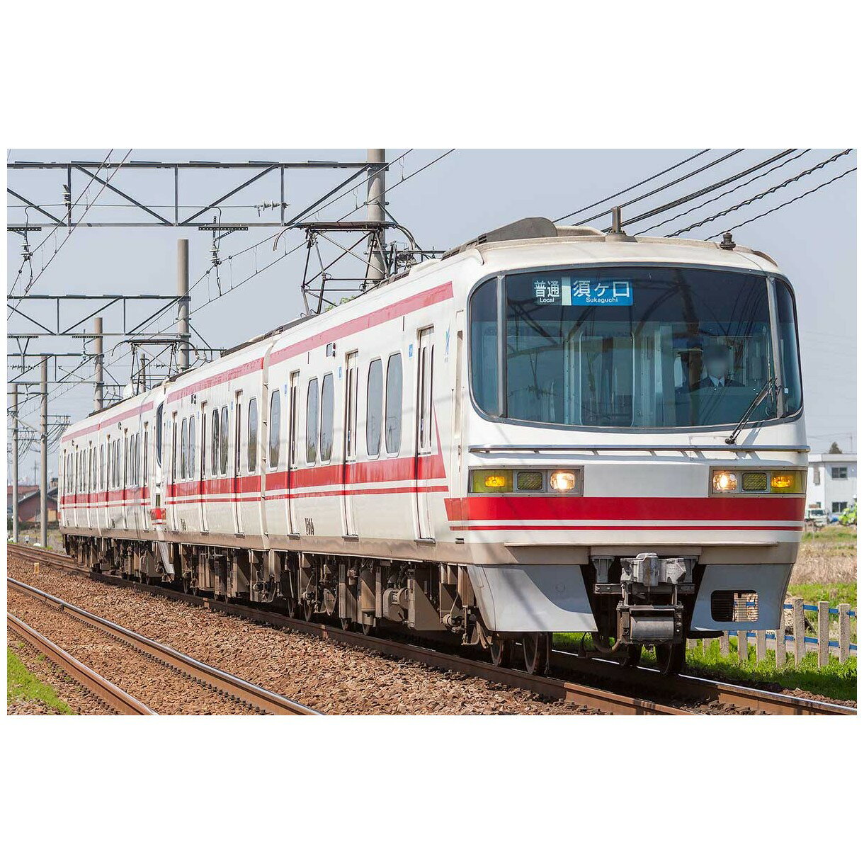 名鉄1800系は1200系で運用されている一部特別車編成の増結用として、1991年に登場した車両です。昼間帯は、2両編成を活かして支線直通急行や普通列車として運用されています。車体は1200系に準じたデザインながら「パノラマsuper」の電...