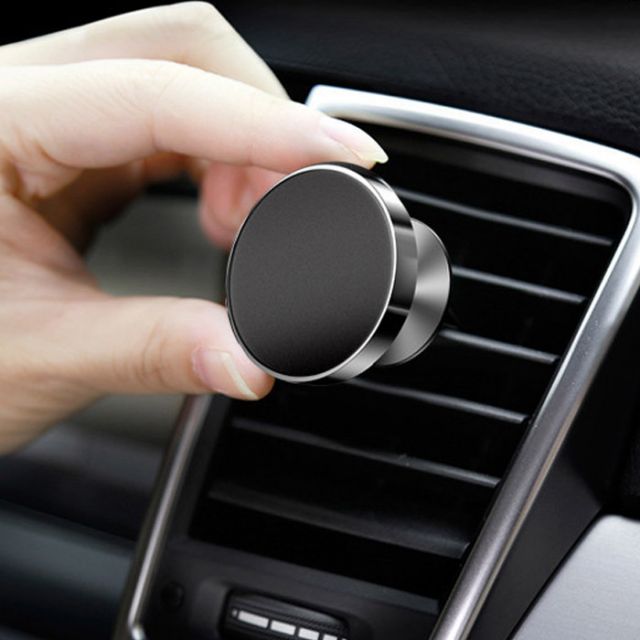 【360度調節可能】Syncwireの車載スマートフォンホルダーは、軽くて頑丈なアルミ合金を採用。クレードルや鎹がなく、運転中の視界を邪魔しません。ボールヘッドがスマートフォンをしっかりと固定。片手で簡単に動かすこともでき、快適にドライブを...