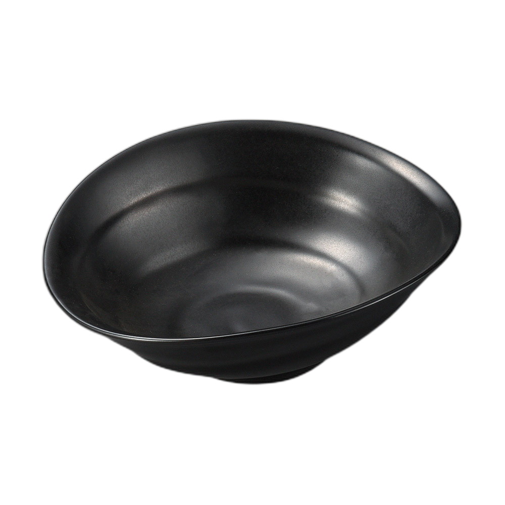[商品名]　黒マットたわみ大鉢[素材]　陶磁器[寸法]　22×18.3×7.2cmお店からご自宅まで、季節を問わず、様々なシーンでご利用いただける商品です。[ 22×18.3×7.2cm ] 陶磁器 一部の商品はメーカーよりお取り寄せとなり...