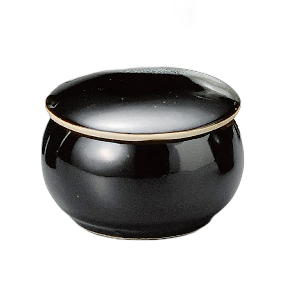 そば黒辛子入[素材]　陶磁器[寸法]　6.5×4.5cmお店からご自宅まで、季節を問わず、様々なシーンでご利用いただける商品です。[ 6.5×4.5cm ] 陶磁器 一部の商品はメーカーよりお取り寄せとなりますので、納期が前後することがござ...