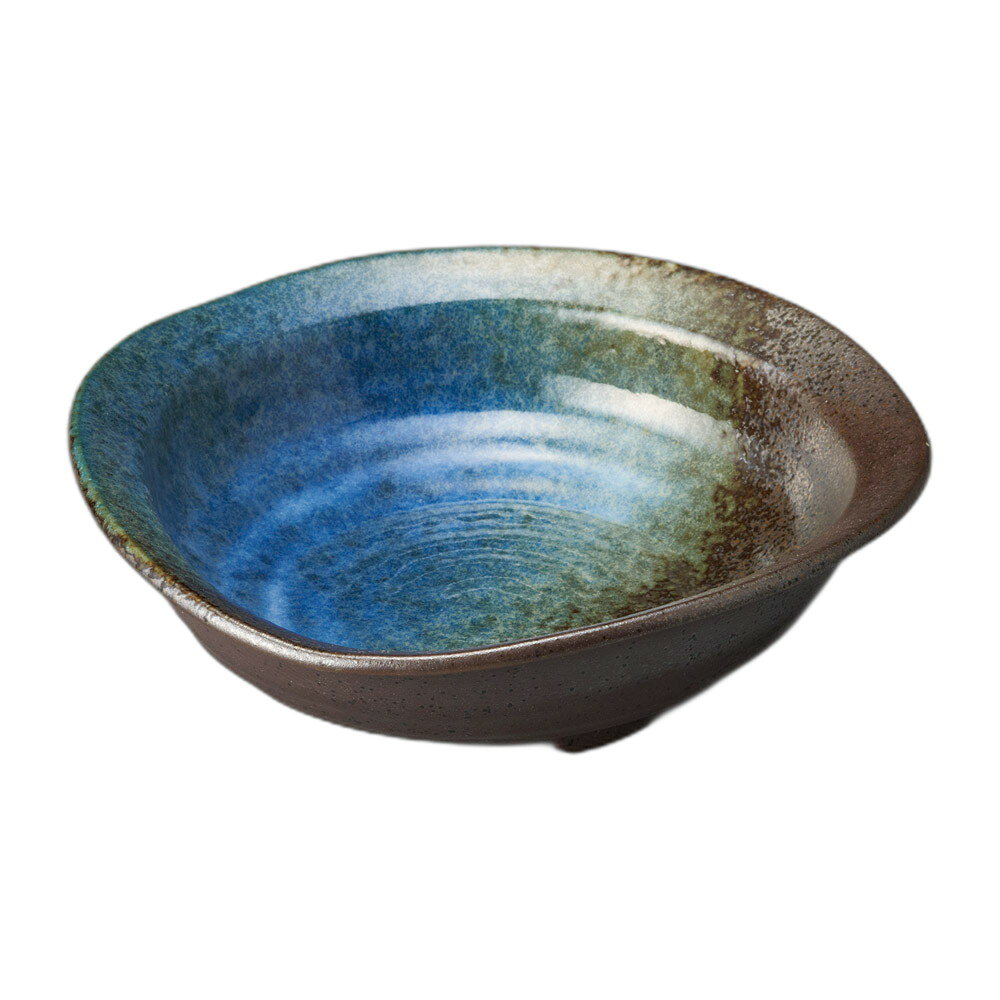 [商品名]　黒イガブルーぬり分変形鉢（小）[素材]　陶磁器[寸法]　20×6cmお店からご自宅まで、季節を問わず、様々なシーンでご利用いただける商品です。[ 20×6cm ] 陶磁器 一部の商品はメーカーよりお取り寄せとなりますので、納期が...