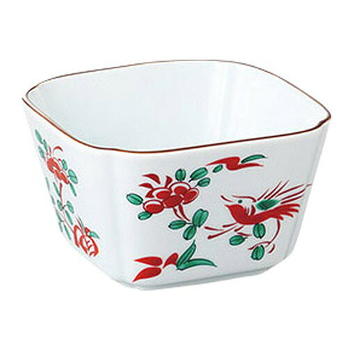 [商品名]　赤絵花鳥入角小鉢[素材]　強化磁器[寸法]　9.5 x 9.5 x 5.4cm 210g[産地]日本お店からご自宅まで、季節を問わず、様々なシーンでご利用いただける商品です。また、引き出物や開店祝いなどの贈り物としてもお選びいた...