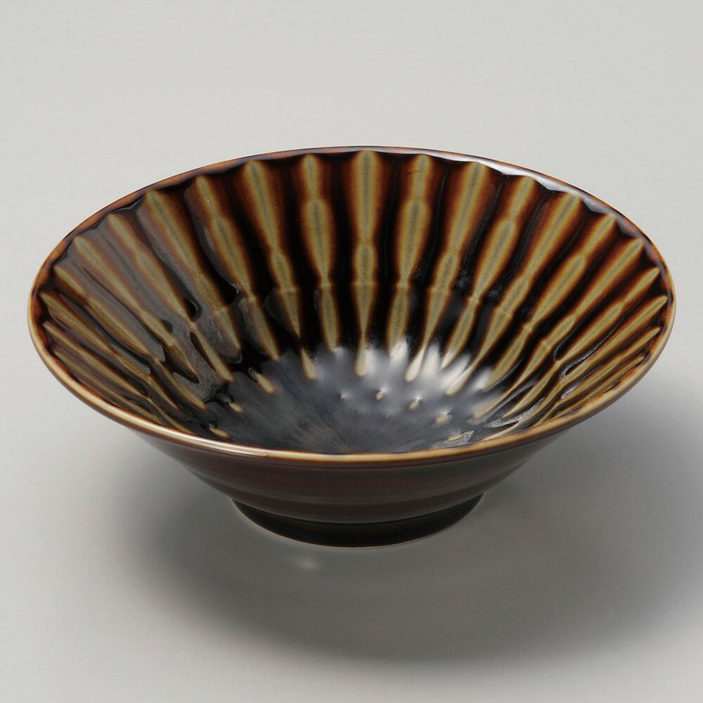 [商品名]　竹林アメ16cm鉢[素材]　磁器[寸法]　φ16.2 x 5.5cmお店からご自宅まで、季節を問わず、様々なシーンでご利用いただける商品です。[ φ16.2 x 5.5cm ] 磁器 日本製 一部の商品はメーカーよりお取り寄せと...