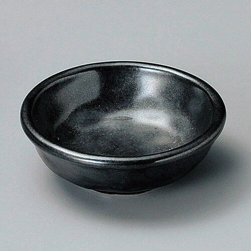 [商品名]　黒結晶タタキ珍味[素材]　磁器[寸法]　φ8.6 x 2.9cmお店からご自宅まで、季節を問わず、様々なシーンでご利用いただける商品です。[ φ8.6 x 2.9cm ] 磁器 日本製 一部の商品はメーカーよりお取り寄せとなりま...