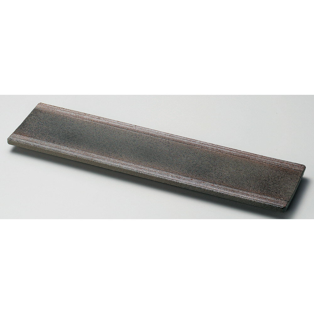 [商品名]　炭化土吹15.0長皿[素材]　陶器[寸法]　46 x 12 x 2.5cmお店からご自宅まで、季節を問わず、様々なシーンでご利用いただける商品です。[ 46 x 12 x 2.5cm ] 陶器 日本製 一部の商品はメーカーよりお...