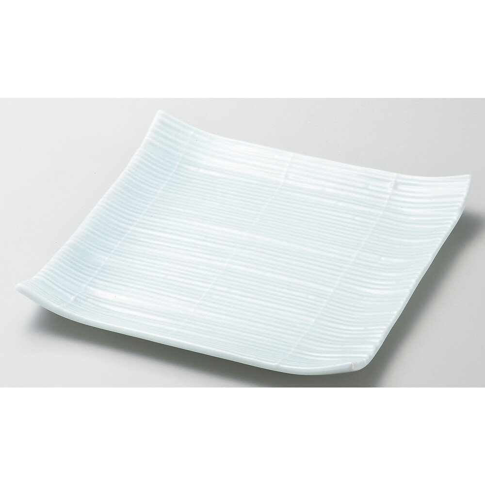 [商品名]　青磁スダレ 浜ナシ正角大皿[素材]　磁器[寸法]　23.3 x 23.3 x 3.3cmお店からご自宅まで、季節を問わず、様々なシーンでご利用いただける商品です。[ 23.3 x 23.3 x 3.3cm ] 磁器 日本製 一部...