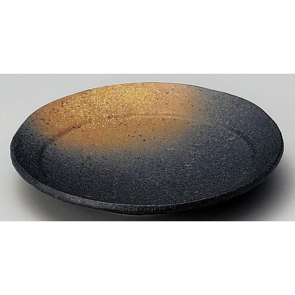 [商品名]　月光黒備前16cm丸皿[素材]　磁器[寸法]　φ16.2 x 2.8cmお店からご自宅まで、季節を問わず、様々なシーンでご利用いただける商品です。[ φ16.2 x 2.8cm ] 磁器 日本製 一部の商品はメーカーよりお取り寄...