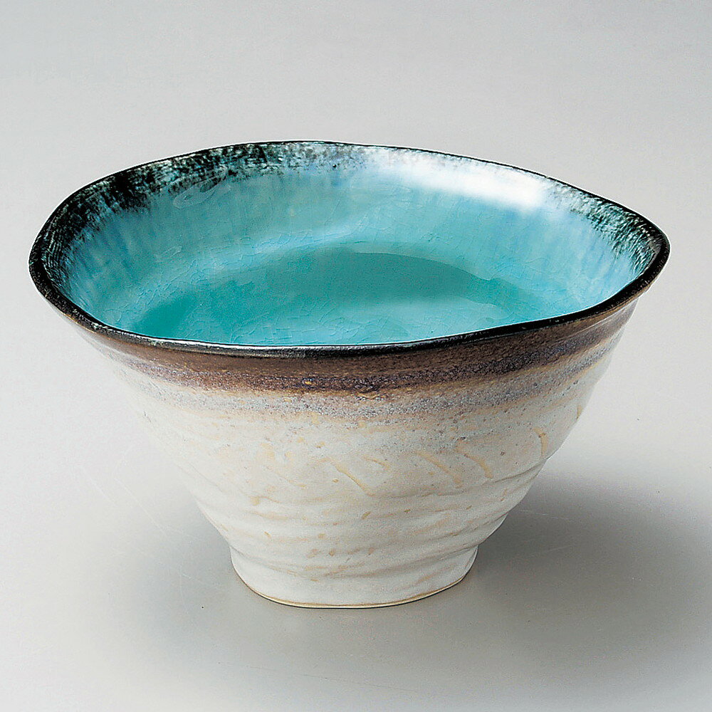[商品名]　スカイ貫入深鉢[素材]　磁器[寸法]　φ21 x 12cmお店からご自宅まで、季節を問わず、様々なシーンでご利用いただける商品です。[ φ21 x 12cm ] 磁器 日本製 一部の商品はメーカーよりお取り寄せとなりますので、納...