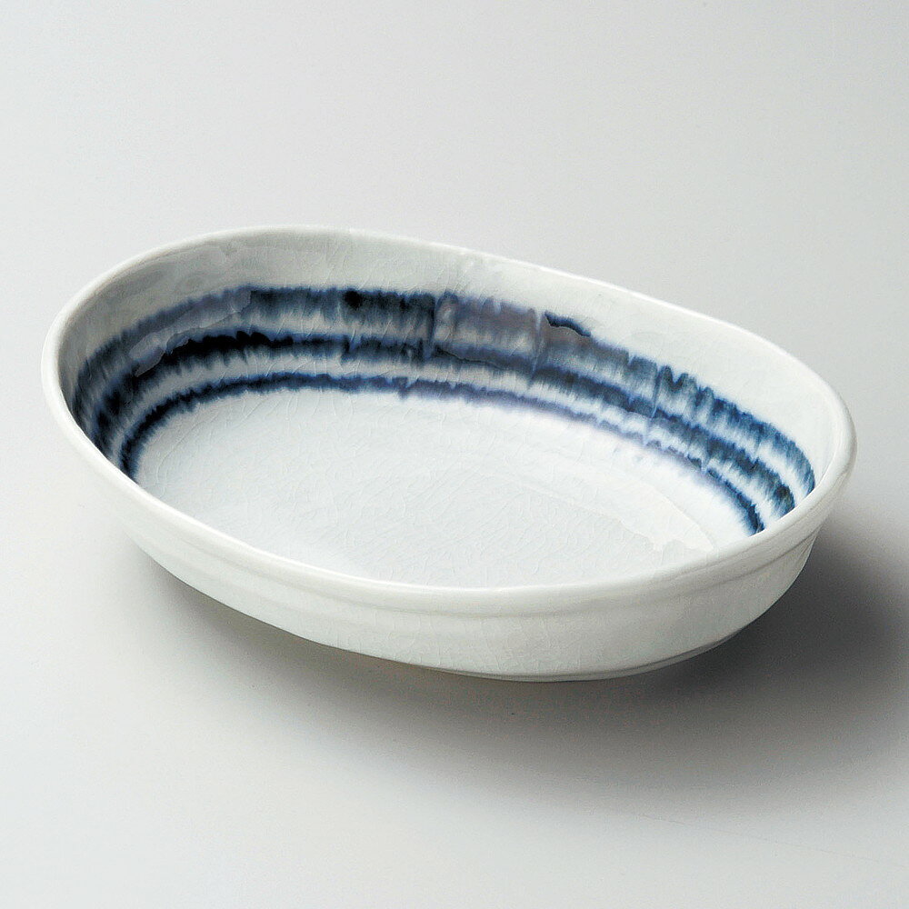 [商品名]　御深中三本線6.5小判鉢[素材]　磁器[寸法]　20.5 x 15.5 x 5.2cmお店からご自宅まで、季節を問わず、様々なシーンでご利用いただける商品です。[ 20.5 x 15.5 x 5.2cm ] 磁器 日本製 美濃焼...