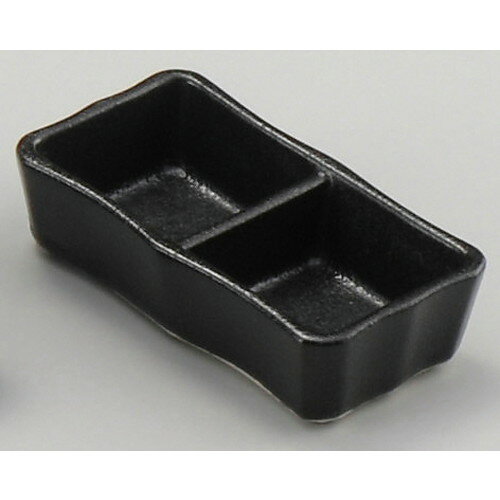 [商品名]　瀬戸黒二品皿(小)[素材]　磁器[寸法]　[ 11.7 x 6.2 x 3cm ]お店からご自宅まで、季節を問わず、様々なシーンでご利用いただける商品です。[ 11.7 x 6.2 x 3cm ] 磁器 日本製 一部の商品はメー...