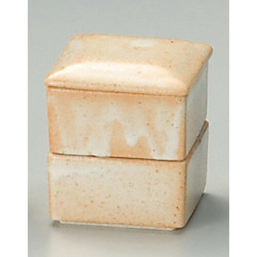 [商品名]　志野四角二段重[素材]　磁器[寸法]　[ 6.8 x 8cm ]お店からご自宅まで、季節を問わず、様々なシーンでご利用いただける商品です。[ 6.8 x 8cm ] 磁器 日本製 一部の商品はメーカーよりお取り寄せとなりますので...