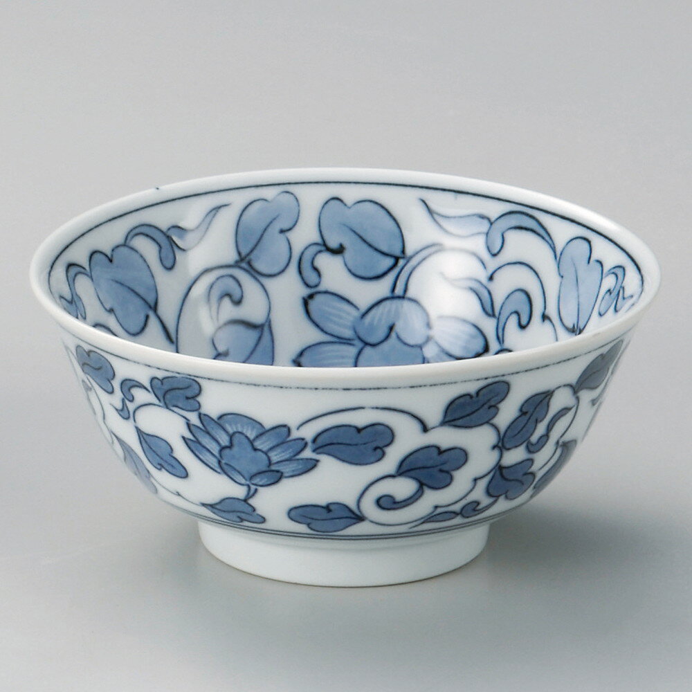 [商品名]　草花4.8多用丼[素材]　磁器[寸法]　[ φ15 x 7.3cm ]お店からご自宅まで、季節を問わず、様々なシーンでご利用いただける商品です。[ φ15 x 7.3cm ] 磁器 日本製 一部の商品はメーカーよりお取り寄せとな...