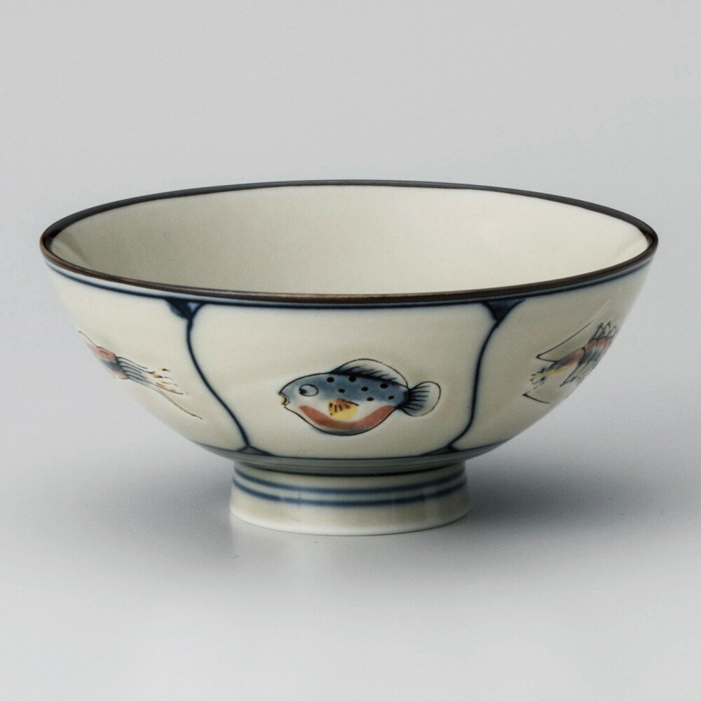 [商品名]　撥水魚中平[素材]　磁器[寸法]　[ φ11.8 x 5.2cm ]お店からご自宅まで、季節を問わず、様々なシーンでご利用いただける商品です。[ φ11.8 x 5.2cm ] 磁器 日本製 一部の商品はメーカーよりお取り寄せと...