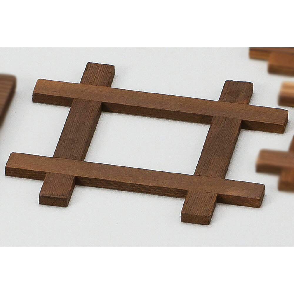 [商品名]　井型敷台18cm[素材]　木[寸法]　[ 18 x 18cm ]お店からご自宅まで、季節を問わず、様々なシーンでご利用いただける商品です。[ 18 x 18cm ] 木 日本製 一部の商品はメーカーよりお取り寄せとなりますので、...