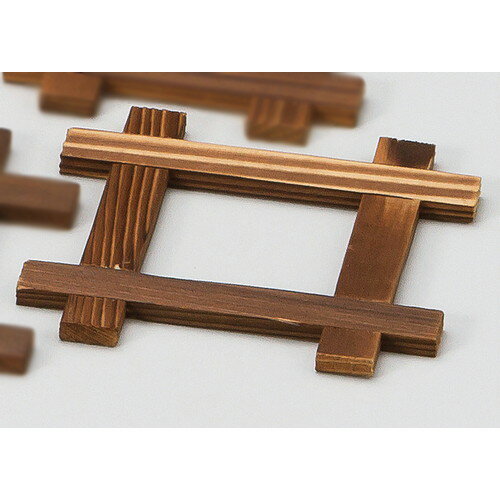 [商品名]　井型敷台15cm[素材]　木[寸法]　[ 15 x 15cm ]お店からご自宅まで、季節を問わず、様々なシーンでご利用いただける商品です。[ 15 x 15cm ] 木 日本製 一部の商品はメーカーよりお取り寄せとなりますので、...