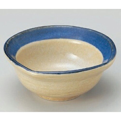 [商品名]　黄瀬戸ナデ角小鉢 (中) [素材]　陶磁器[寸法]　[ 11 x 4.4cm 174g ]お店からご自宅まで、季節を問わず、様々なシーンでご利用いただける商品です。[ 11 x 4.4cm 174g ] 一部の商品はメーカーより...